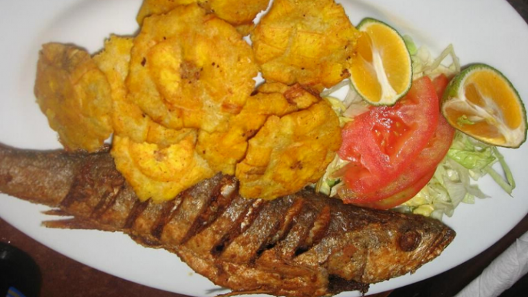 Receta de Pescado FRITO con Patacones