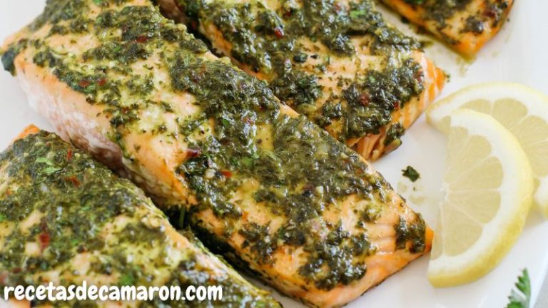 Receta de Róbalo al Horno con Salsa Chimichurri